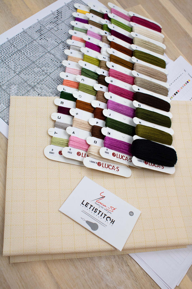 Broderii în Gobelen cu Flori – Luca-S MD